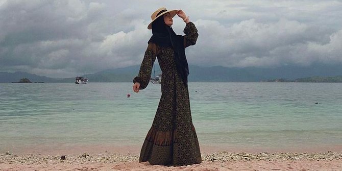 Tetap Tampil Cantik, Begini Gaya Meitha Thamrin 'Pintu Berkah' saat ...