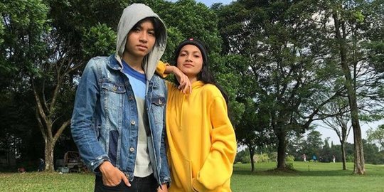 Dari Jendela SMP Dikabarkan Segera Tamat, Intip Deretan Potret Kedekatan Pemain | merdeka.com