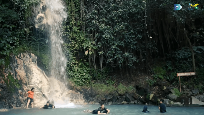Indahnya Curug Koleangkak Subang, Jadi Primadona Selfie karena Airnya ...