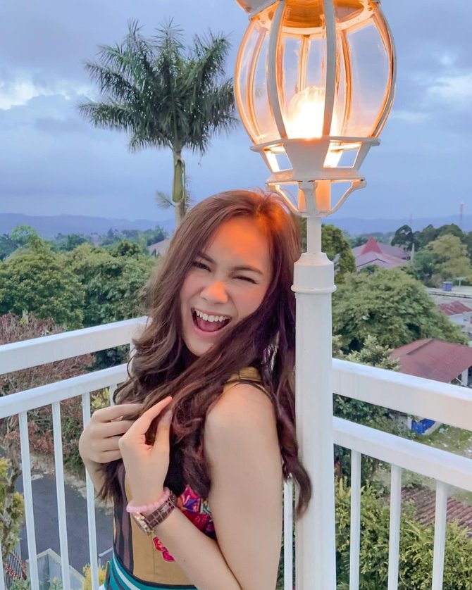 Jennifer Eve 'Love Story The Series' Ungkap Rencana Jika Sudah Tak ...