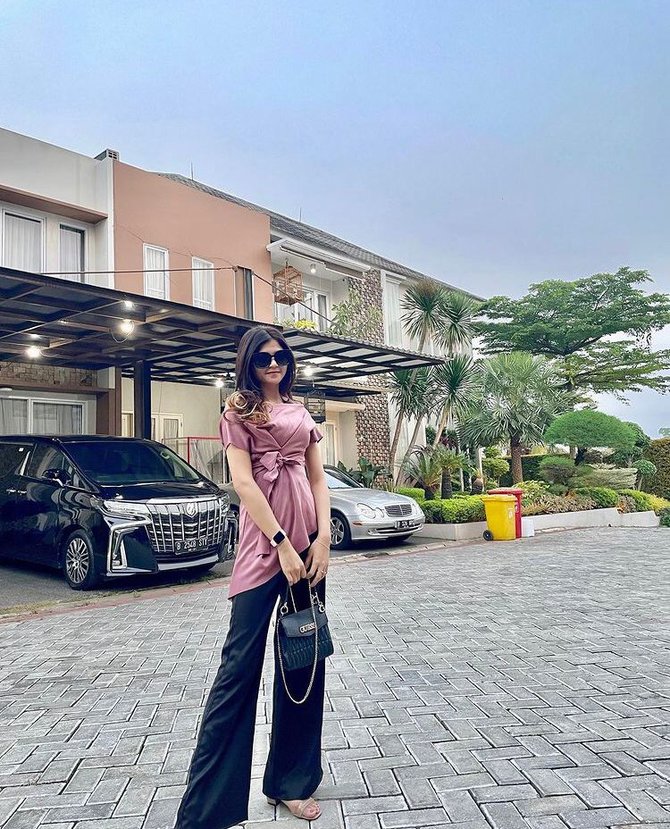 Intip Potret Cantiknya Melsy Delsini, Pemain Pintu Berkah yang Memesona ...