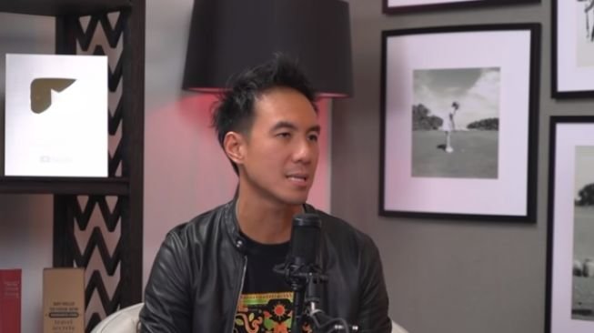 Ibarat Gelas Pecah, Daniel Mananta Ungkap Nasib Pernikahannya Pernah di ... Ibarat Gelas Pecah, Daniel Mananta Ungkap Nasib Pernikahannya Pernah di ...
