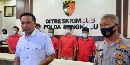 Polisi Bongkar Penimbunan Solar di Bengkulu, Tangkap 6 Pelaku dan Sita 1,3 Ton | merdeka.com