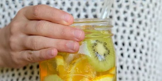 5 Khasiat Infused Water untuk Kesehatan, Lengkap dengan Cara Membuatnya ...