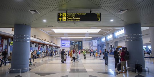 Bandara SMB II Palembang Dijaga Ketat Selama Mudik Lebaran | merdeka.com