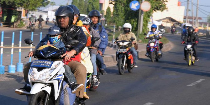 Penting, Berikut Tips Mudik Aman Naik Motor | merdeka.com