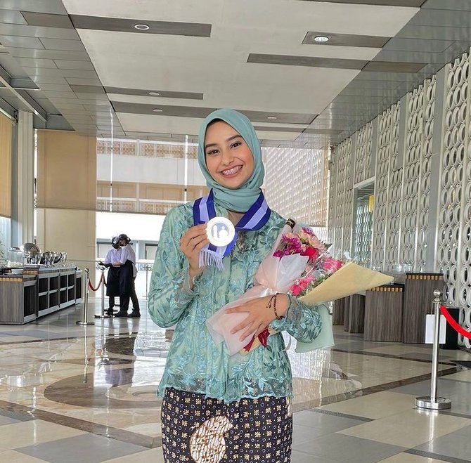 Tak Kalah Menawan, Intip Potret Muna Adik Mahdy Reza 'Buku Harian ...