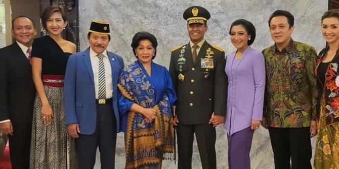 Ini Potret Terbaru Dokter Alex Perkasa Anak Jenderal Andika, Bahagia Kumpul Keluarga | merdeka.com