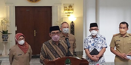 Adik Ridwan Kamil Tiba di Swiss | merdeka.com