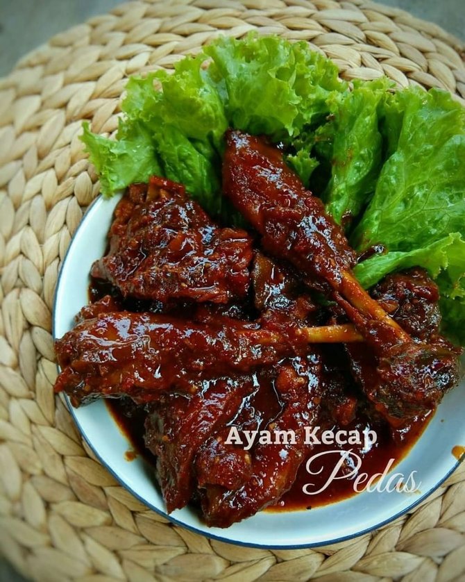 7 Resep Ayam Kecap Spesial yang Lezat, Menu Makan Siang Favorit ...