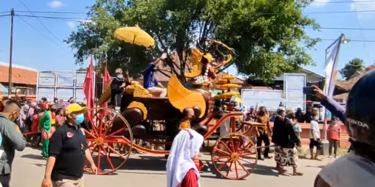 Gegesik Kreatif Festival Rawat Kesenian Asli Cirebon, Hadirkan Tari ...