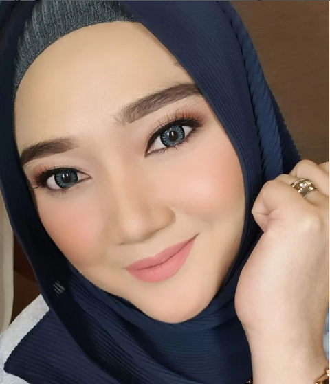 Lama Tak Muncul di Layar Kaca, Ternyata Ini Kesibukan Terbaru Penyanyi ...