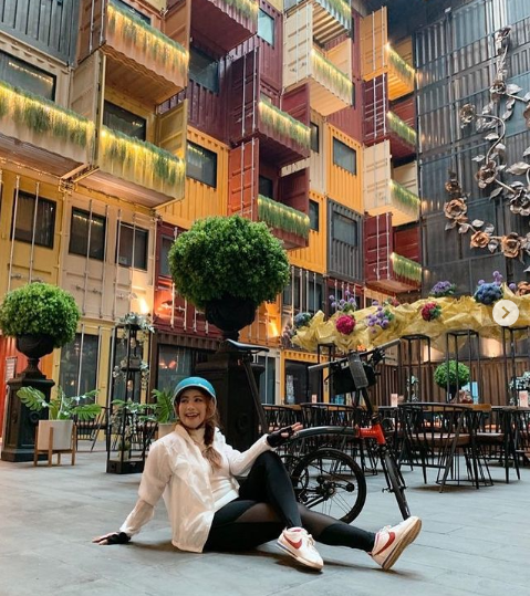 Intip Potret Irene Librawati Pemain Sinetron Panggilan saat Bersepeda ...