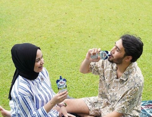 Kembali ke Love Story The Series, Intip Potret Achmad Megantara dengan ...