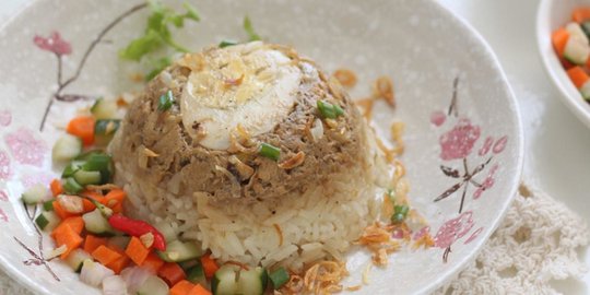 5 Resep Nasi Tim untuk Penderita Asam Lambung, Enak dan Sehat | merdeka.com