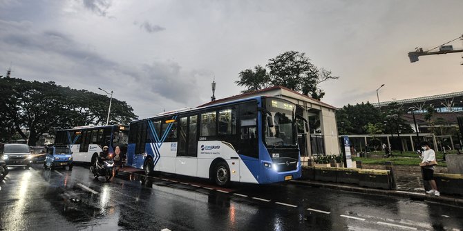 Dishub DKI: Penumpang MRT-LRT-TransJakarta Dibantu Switch Over di Stasiun Manggarai | merdeka.com
