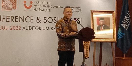 Kata Mendag Zulhas Usai Ditegur Jokowi Soal Kampanye Saat Bagi-Bagi Minyak Goreng | merdeka.com