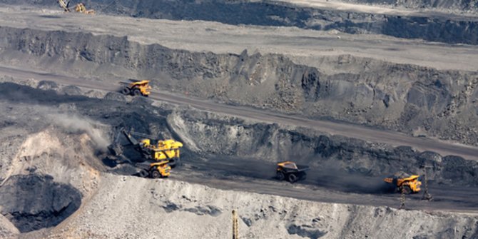 Limbah Batu Bara 'Disulap' Jadi Batako Hingga Paving Blok | merdeka.com