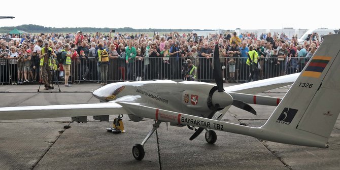 Perang Drone Rusia-Ukraina, Siapa Lebih Unggul? | merdeka.com