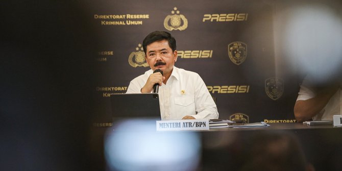 Menteri Hadi Blak-blakan Modus Operandi dan Lokasi Terbanyak Praktik Mafia Tanah | merdeka.com