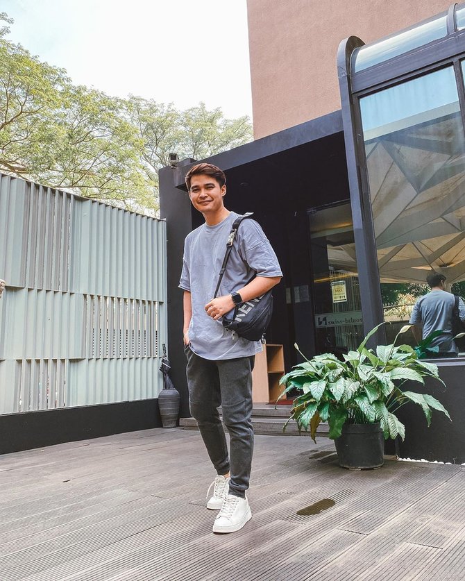 Sudah Tunaikan Ibadah Haji, Aiman Ricky Tulis Permintaan Khusus ...