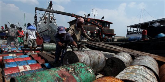 Sri Mulyani Khawatir Gejolak Harga Komoditas Global Pengaruhi Ekonomi RI | merdeka.com