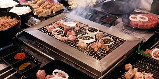 6 Tips Makan Daging Sapi dengan Enak di Resto Japanese Grill | merdeka.com