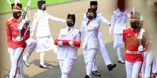 Ini Rangkaian Acara Penurunan Bendera Merah Putih di Istana Merdeka | merdeka.com