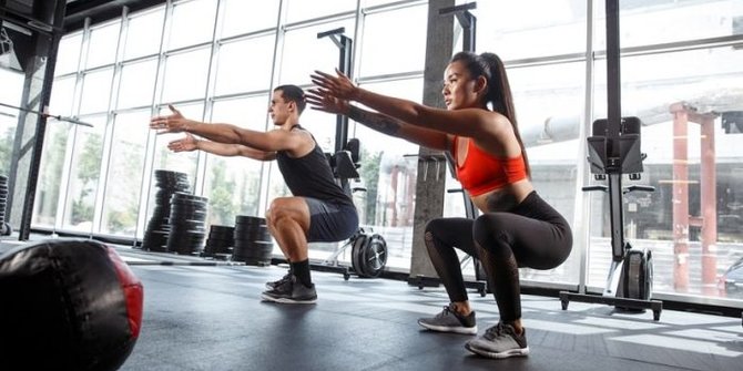 8 Manfaat Squat Jump untuk Tubuh, Bantu Bakar Lemak hingga Perkuat Otot ...