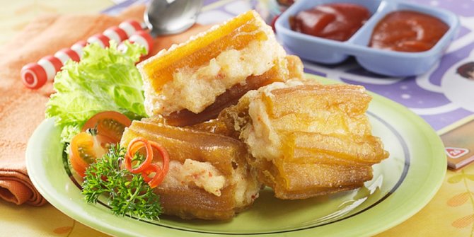 Resep Cakwe Isi Berbagai Bahan, Cocok untuk Camilan Sore Hari | merdeka.com