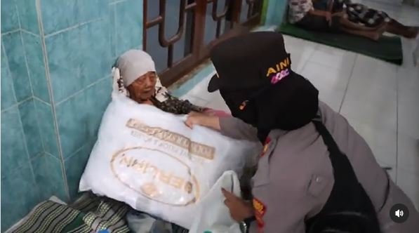 Curhat Anak Ini Bikin Baper, Punya Ibu Polwan Sempat Merasa Kurang ...