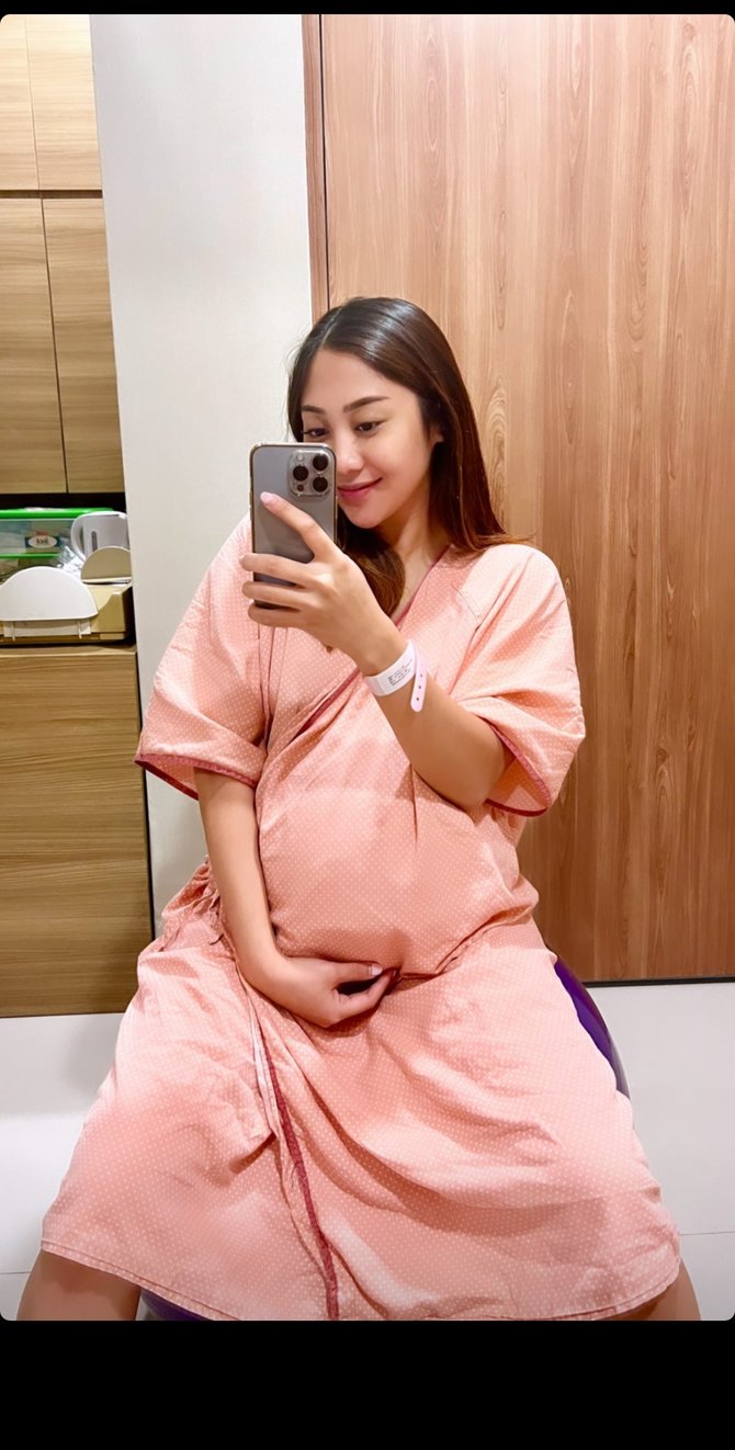 Winona Adik Nikita Willy Melahirkan, Ini Potret Bayinya yang Lucu dan ...