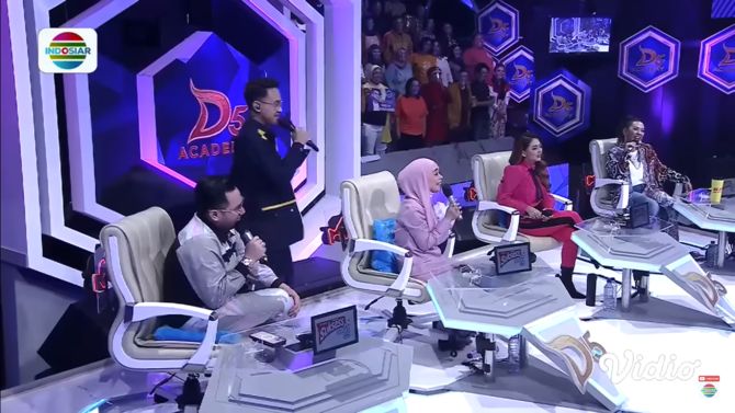 Tampan & Punya Suara Bagus, Lesty Terkesima Lihat Defri Peserta D ...