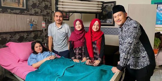 Main di Pintu Berkah, Intip Potret Si Kembar Rena dan Reni yang Cantik ...