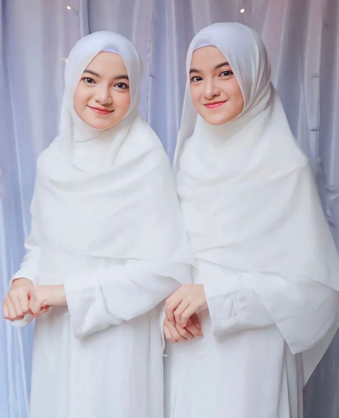 Main di Pintu Berkah, Intip Potret Si Kembar Rena dan Reni yang Cantik ...