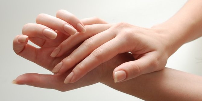 Terjadinya Mati Rasa di Ibu Jari Bisa Jadi Gejala Gangguan Kanal Carpal ...