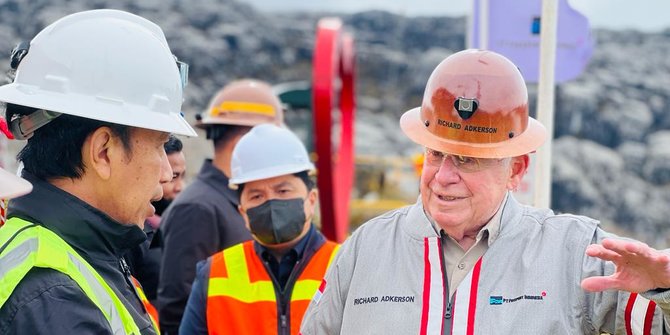 Pijakan Kaki Pertama Jokowi di Tambang Emas Freeport Papua | merdeka.com