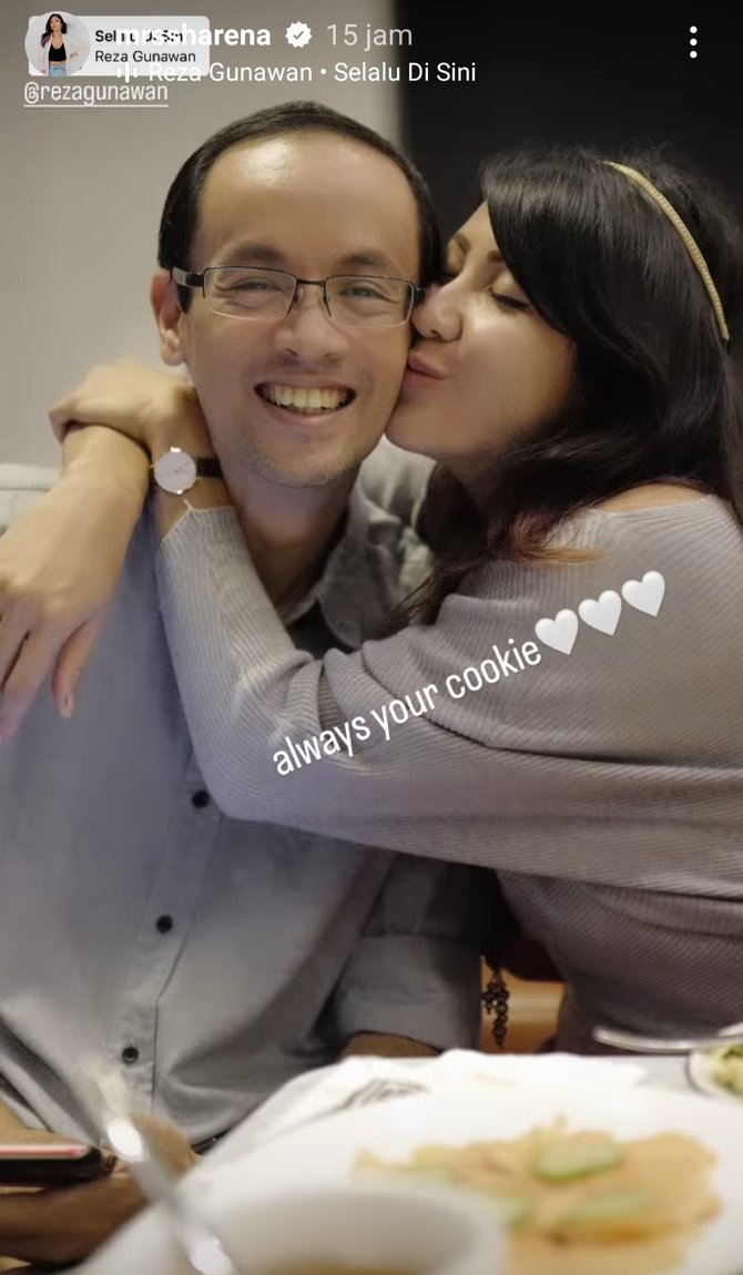 Suami Dee Lestari Meninggal Dunia, Ini Kenangan Reza Gunawan dengan Para Artis | merdeka.com