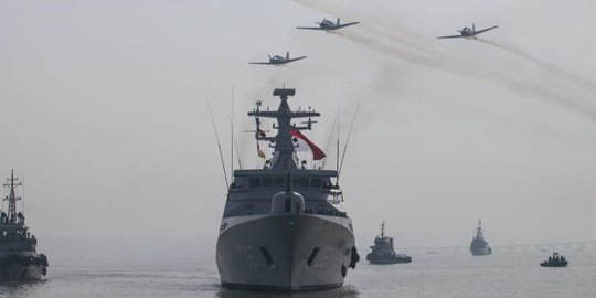 Pesawat TNI AL Jatuh di Tengah Latihan dengan KRI