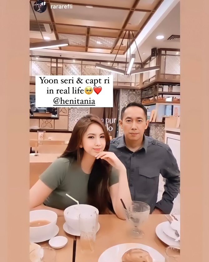 Potret Mesra Heni Tania Dengan Pak Kombes, Bak Kapten Ri & Yoon Seri di Drakor | merdeka.com