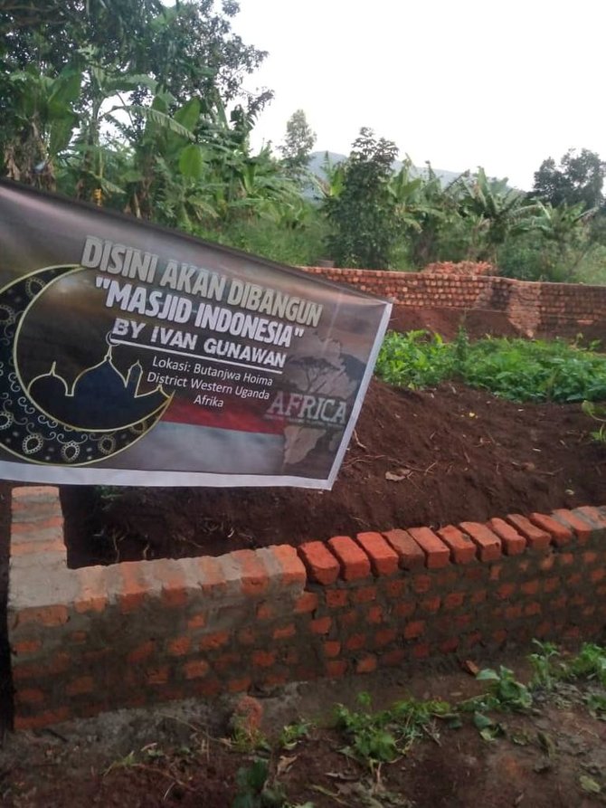 Ivan Gunawan Dirikan Masjid Di Uganda Afrika Ini Potret Proses Pembangunannya