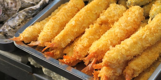 6 Resep Udang Crispy Renyah dan Gurih, Garingnya Tahan Lama | merdeka.com