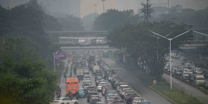 Tiga Strategi Pemprov DKI Mengendalikan Pencemaran Udara Jakarta | merdeka.com