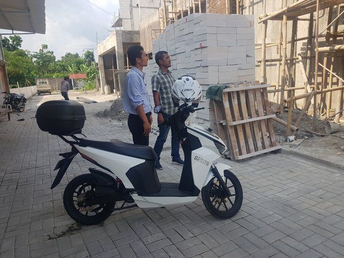 Langkah Nyata BRI Gunakan Kendaraan Listrik Dalam Mengurangi Emisi Karbon | merdeka.com