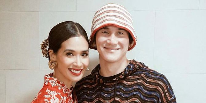 Vino G. Bastian Hanya Ikuti Istri di Instagram, Intip Potret ...