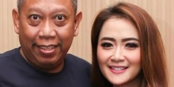 Vega Darwanti Ungkap Kondisi Terbaru Tukul Arwana, Sudah Bisa Duduk dan ...