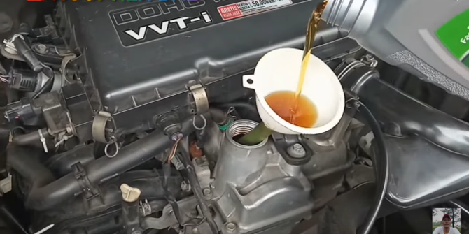 Begini Cara Mudah Ganti Oli Mobil Sendiri, Tidak Perlu ke Bengkel ...