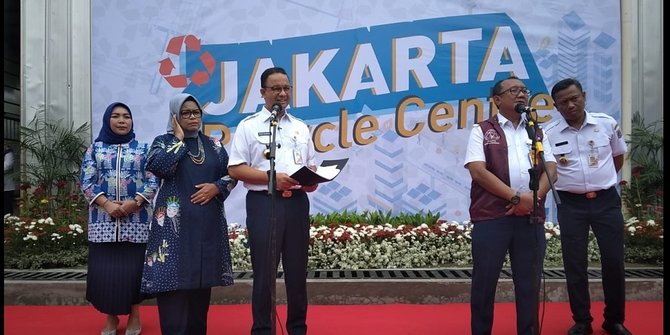 Anies Jelaskan Proses Kerja Jakarta Recycle Center, Mampu Kurangi ...