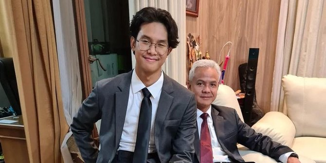 Ganjar Pranowo Pose sama Putranya, Pesona Sang Anak Bikin Rebutan Minta ...