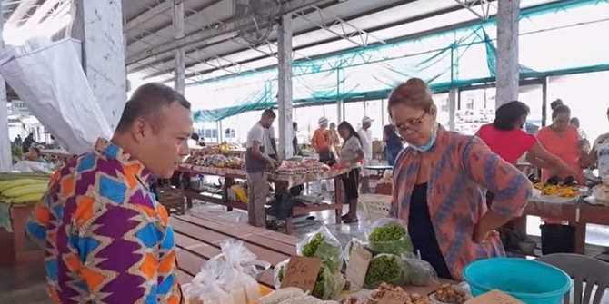 Bikin Melonggo, Pedagang di Pasar Suriname Lihai Berbahasa Jawa ...
